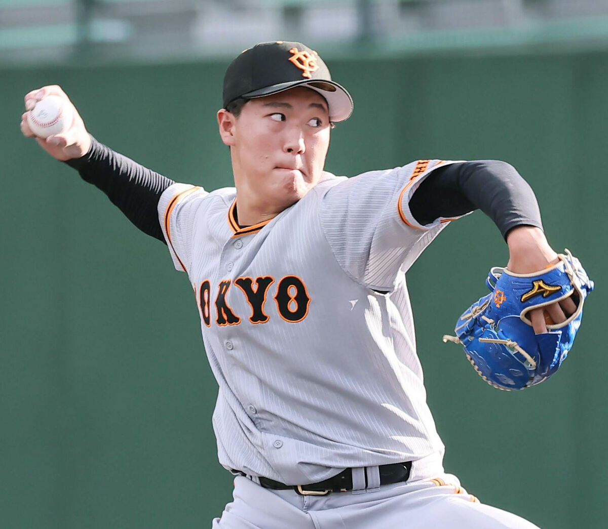 スポーツ報知 巨人取材班 on Twitter: "ユニホームを忘れる大失態も…育成ドラ2右腕・田村朋輝が堂々の150キロデビュー https://hochi.news/articles ...
