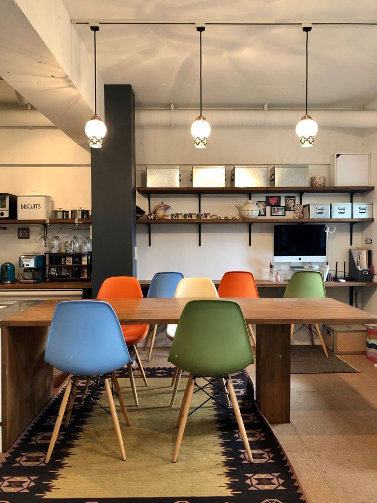 GINZA on Twitter: "【 #私と部屋 】みんなが集う2LDK。フルリノベーションで形にした、それぞれの自由なスタイルhttps://ginzamag.com/lifestyle ...