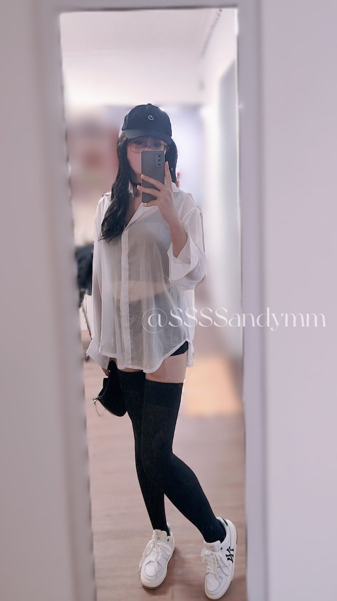 Sandy On Twitter 莫名想起那天,在商场安全通道旁边,把我嘴里射得满满的,他抱歉地说道: 这次的味道是不是比较大隔的时间有点久”说实话,当时心里居然有点小窃喜哈哈~好戳我~