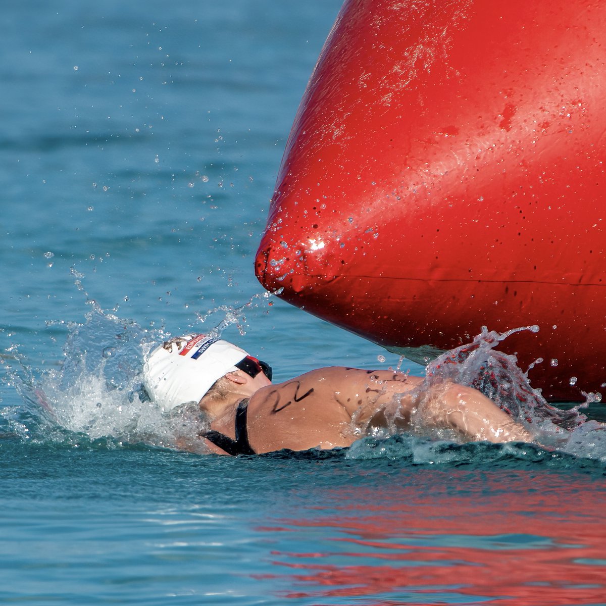Swim Alberta on Twitter: "Competing in the clear waters of the Cayman Islands🇰🇾 Emma Finlin and ...