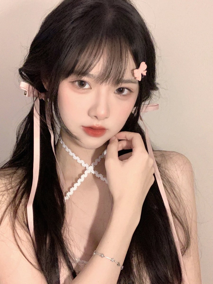 小茵喝牛奶🥛 On Twitter 让小茵来榨干你全部的精液 射屏 射脸 反差 可爱 学生