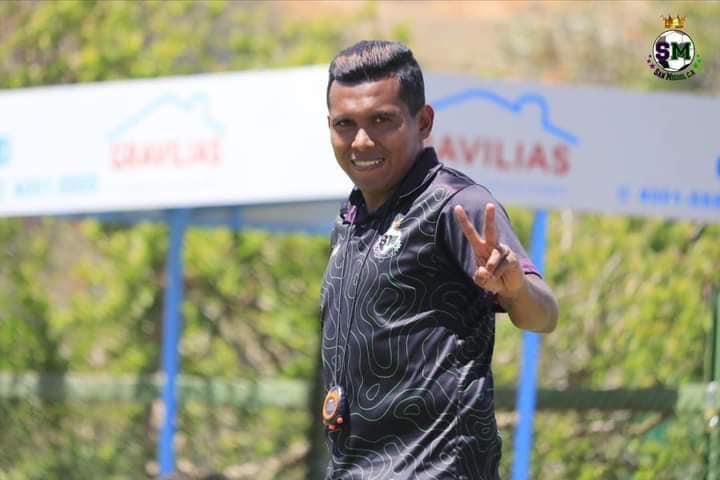 TD Más on Twitter: "El ex jugador Yader Balladares es el que pega el primer golpe en la malla"