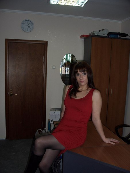 Amateur Pantyhose On Twitter Sitting On The Desk In A Minidress