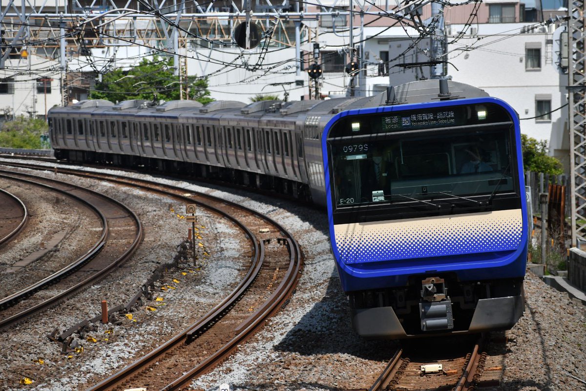 東急南武沿線住民 on Twitter: "E235系1000番台まじでかっこいい"