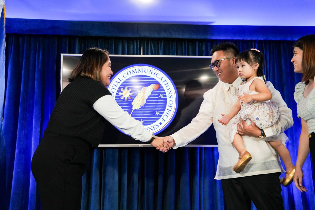 Presidential Communications Office On Twitter Tingnan Nanumpa Noong