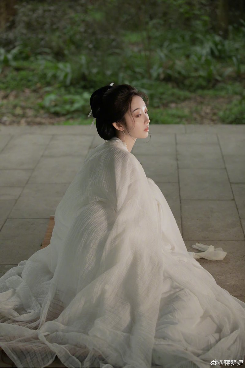 cdrama tweets on Twitter: "#JiangMengjie shares new hanfu photoshoot ...