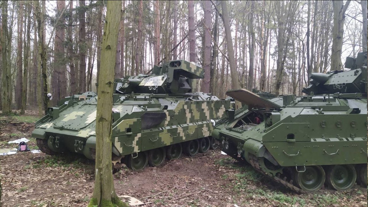 🇺🇦 Ukraine Weapons Tracker on Twitter: "#Ukraine: Recently delivered M2A2 Bradley ODS-SA ...
