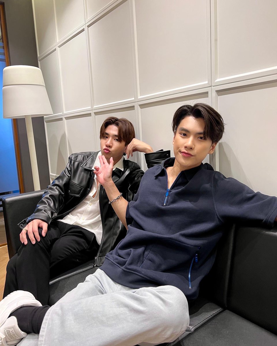 mitunayon on Twitter: "RT @plz_more_giman: 너무 핫하셔요 #ohmpawat"