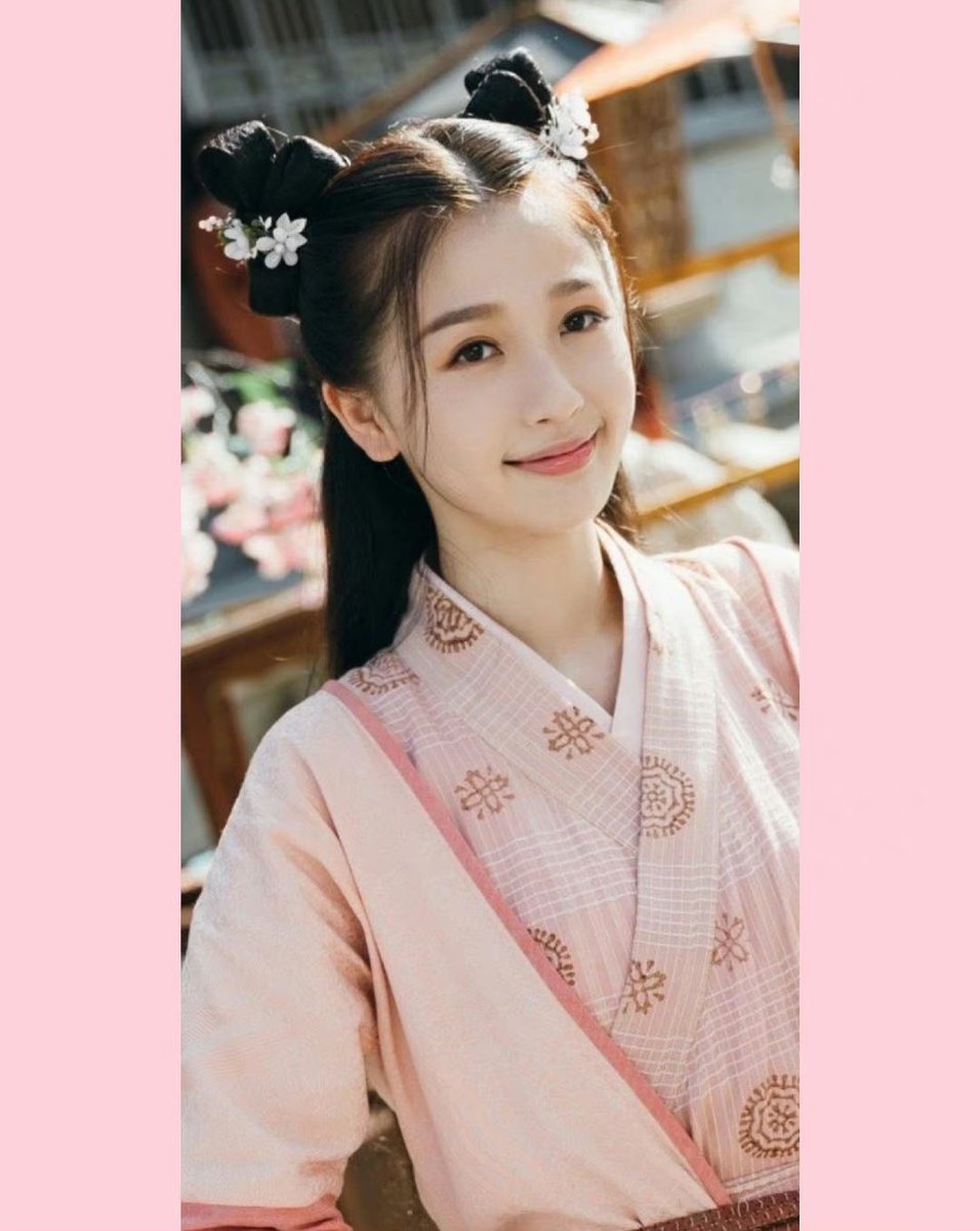 C-entRoyals on Twitter: "Cute girl with croissant shape hair: Tang Yixin, Zhou Ye, Zhao Lusi, Yu ...