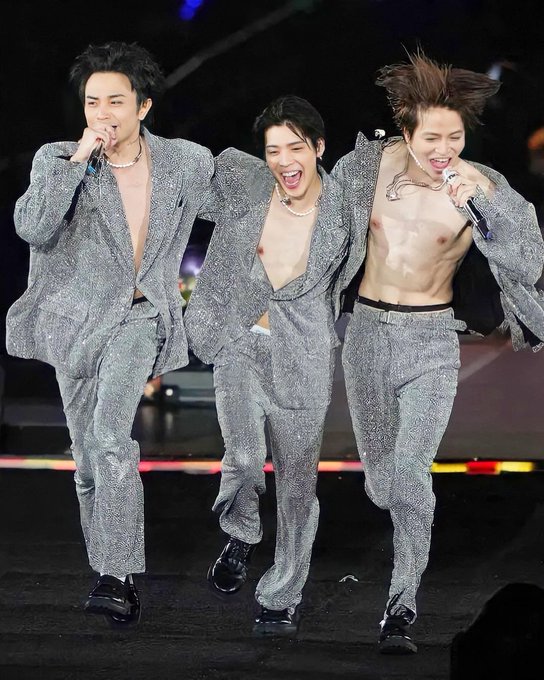 裸の少年 on Twitter: "Sexy Zone"