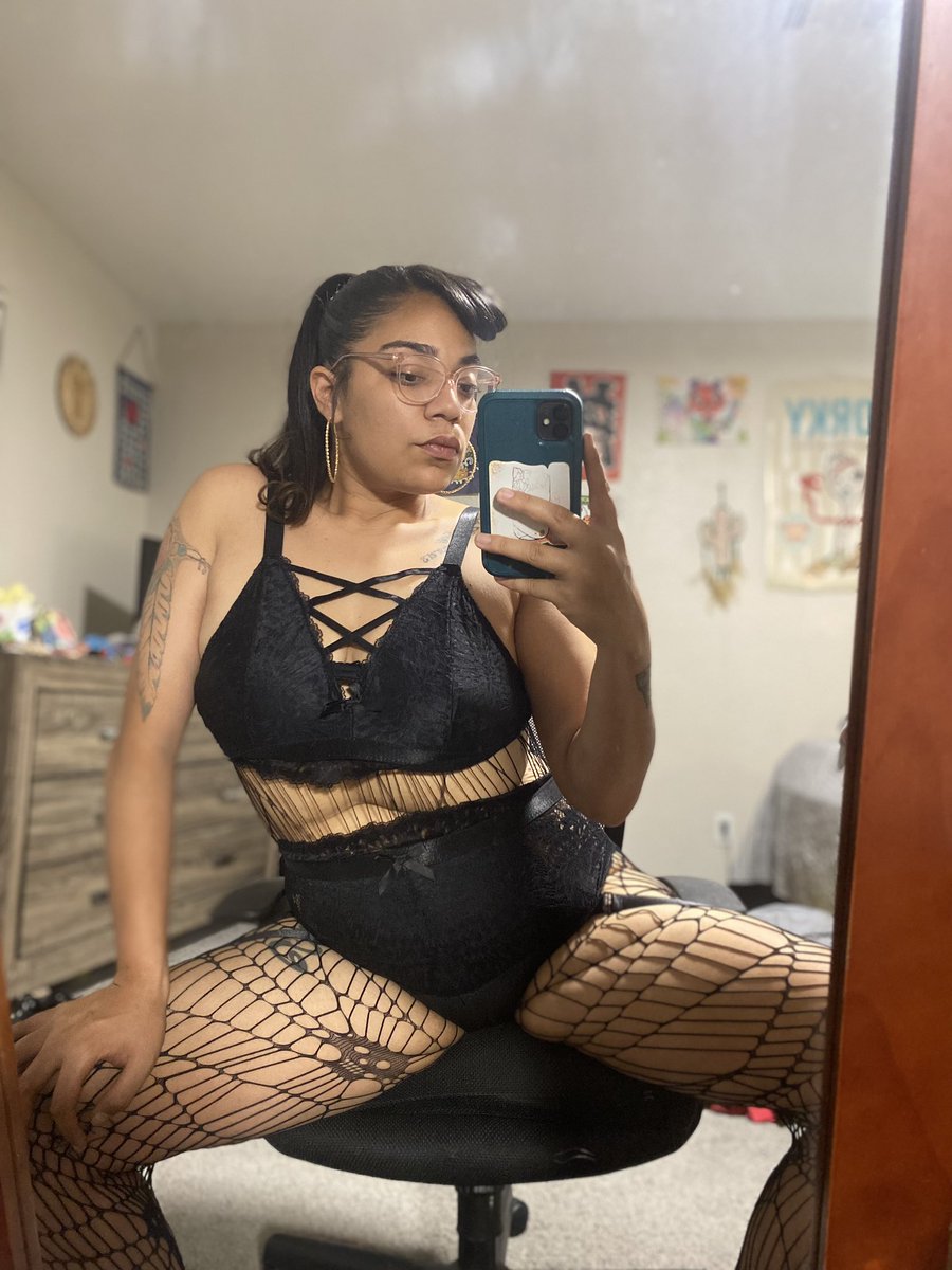 L 💸 on Twitter: "look at me, you owe me EVERYTHING you have of value simp. You owe me your life ...