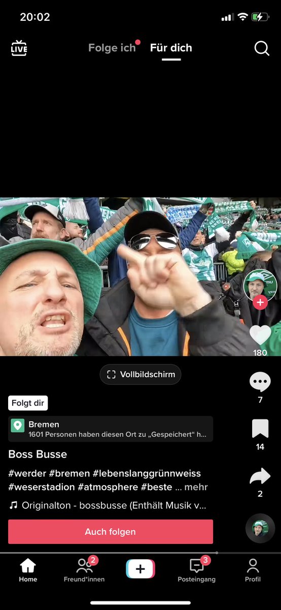 salzi🔥 on Twitter: "Erstens: wieso folgt mir Boss Busse einfach auf Tik tok und zweitens sitzt ...