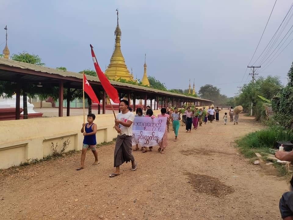 Khit Thit Media On Twitter ယင်းမာပင် မြောက်ခြမ်း သပိတ် အင်အားစုများက ဖက်ဆစ် စစ်တပ် တော်လှန်ရေး