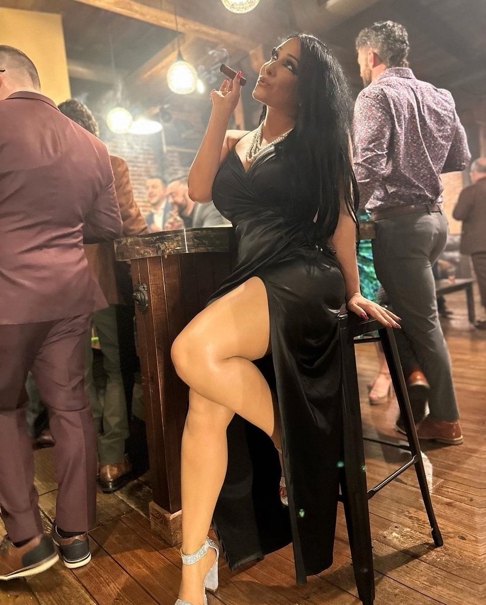 The Midnight Ryder (SCM) 🐎 on Twitter: "TL pressure from the gorgeous and talented Ms Mandy Leon!😍🔥"