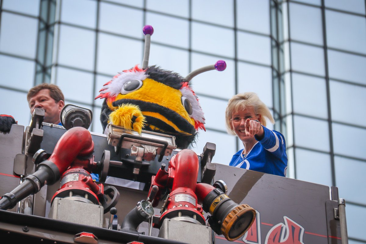 City of Tampa on Twitter: "#GOBOLTS! Thank you @TBLightning, @ThunderBugTBL, the Blue Crew, and ...