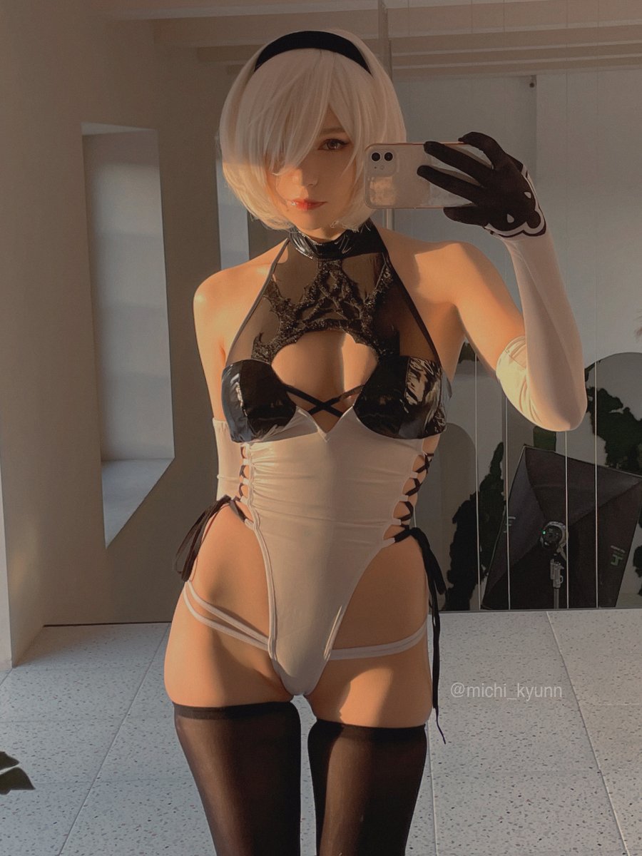 Michi on Twitter: "2b as a personal android: yes or yes?👀☀️ #NierAutomata"