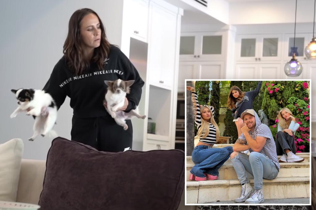 New York Post on Twitter: "Mom of teen YouTube star bragged she was ‘Pimp,’ ‘Madam’ making ...