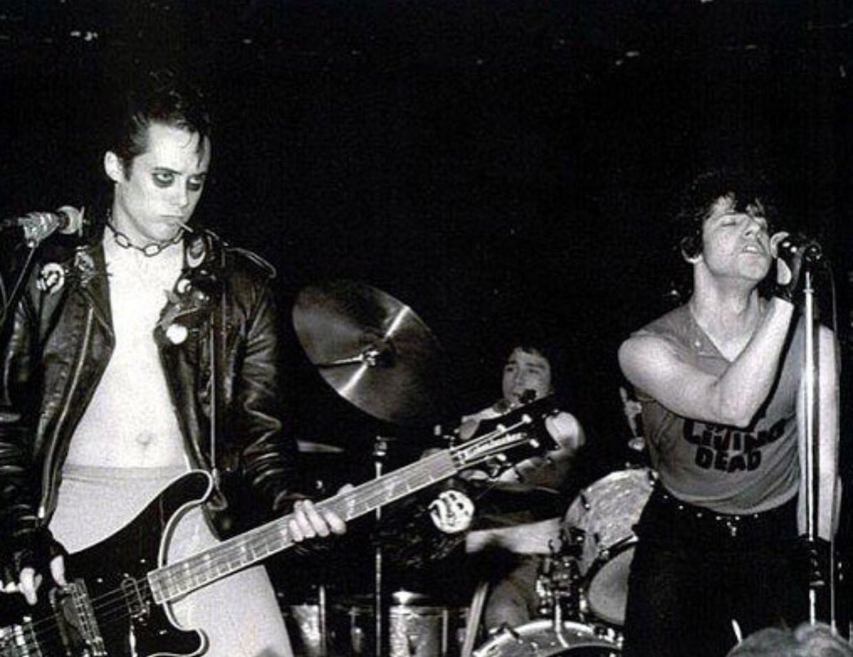 Punkrock History On Twitter 46 Years Ago Today The Misfits Play Their punkrock-history-on-twitter-46-years-ago-today-the-misfits-play-their
