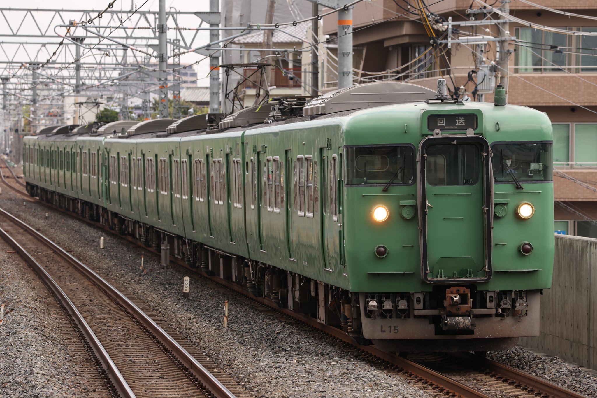 うみてつ on Twitter: "4/6 回9881M 113系L15+L7編成宮原疎開回送 JR総持寺にて 113系が8連で向日町から南を走るのはあまり見慣れないですね。 https ...