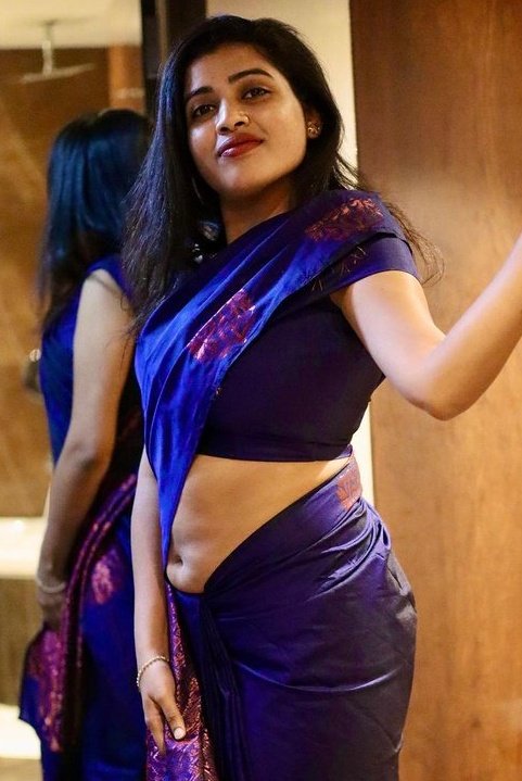 Anjanaa On Twitter Despite Dressing Stunningly For The Office She anjanaa-on-twitter-despite-dressing-stunningly-for-the-office-she