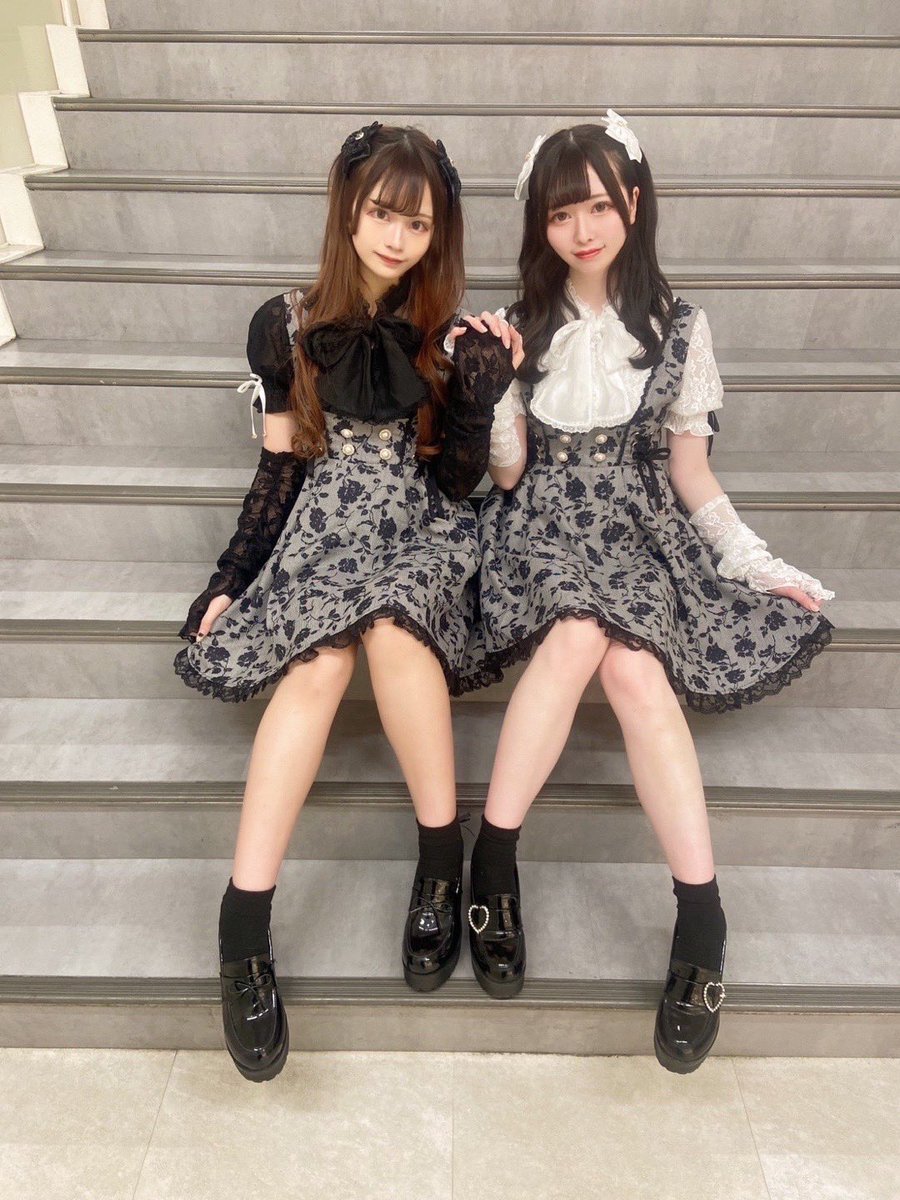 ROJITA on Twitter: "【new arrival】 サイドレースアップジャンスカ ¥8,690(税込) ピンク/ブラック/マルチ レースアップリボン＆ビジュ釦で上品可愛いジャン ...