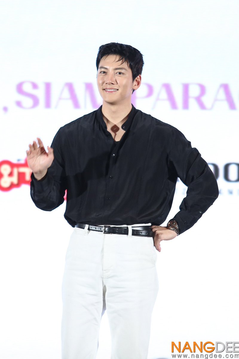 Nangdee.com on Twitter: "บรรยากาศงานแถลงข่าว 2023 JI CHANG WOOK FAN MEETING in BANGKOK #อุคจ๋ามา ...
