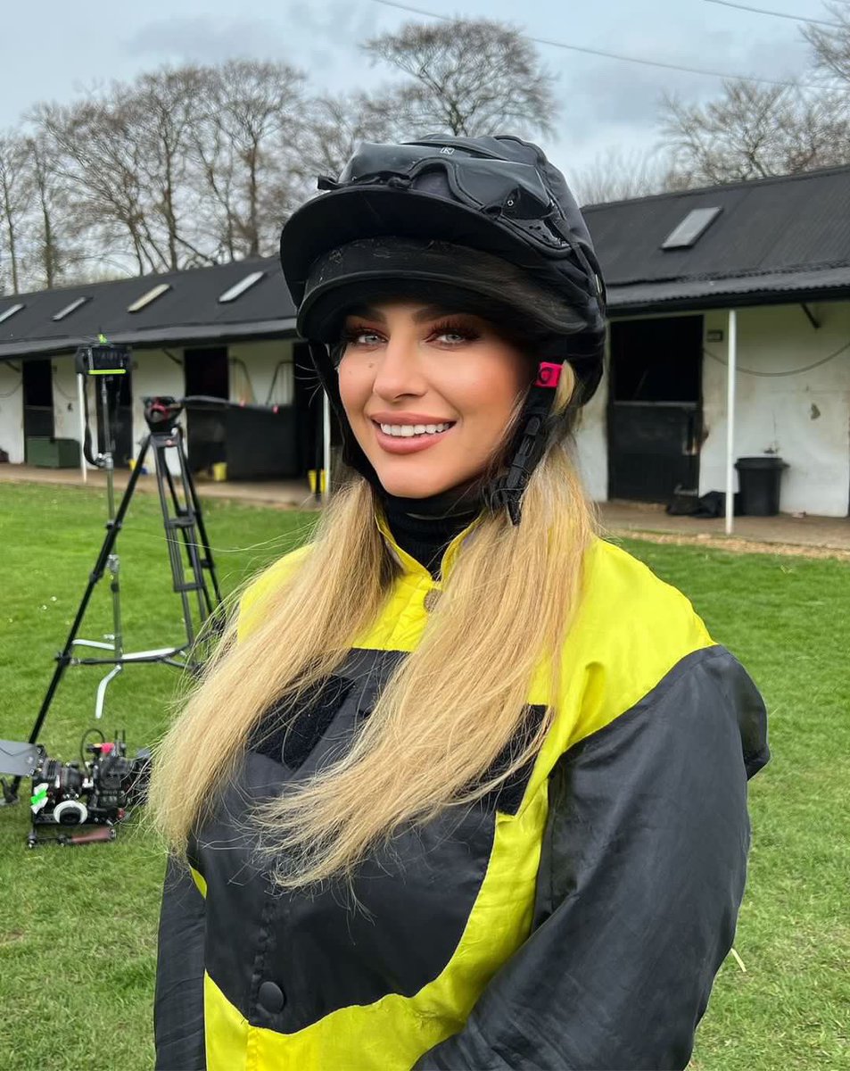 【画像54枚】女子ボクシング世界王者のエバニー・ブリッジスさん、おっぱいがすっごい！wwwwwwwwwwwwwwwwww : 気になる芸能まとめ