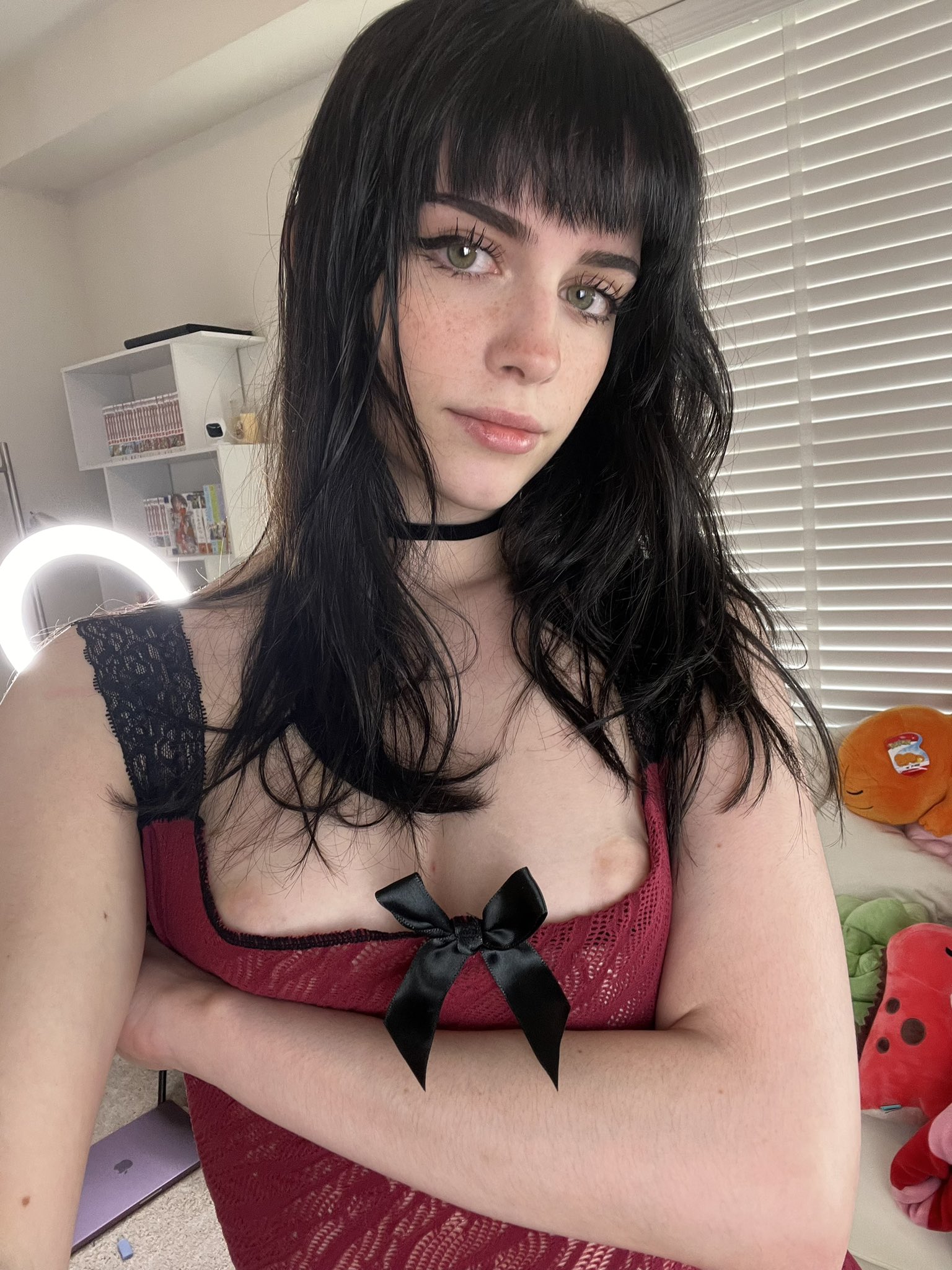 soogsx on Twitter: "me or the ps5? https://t.co/2VztKIfkWN" / Twitter