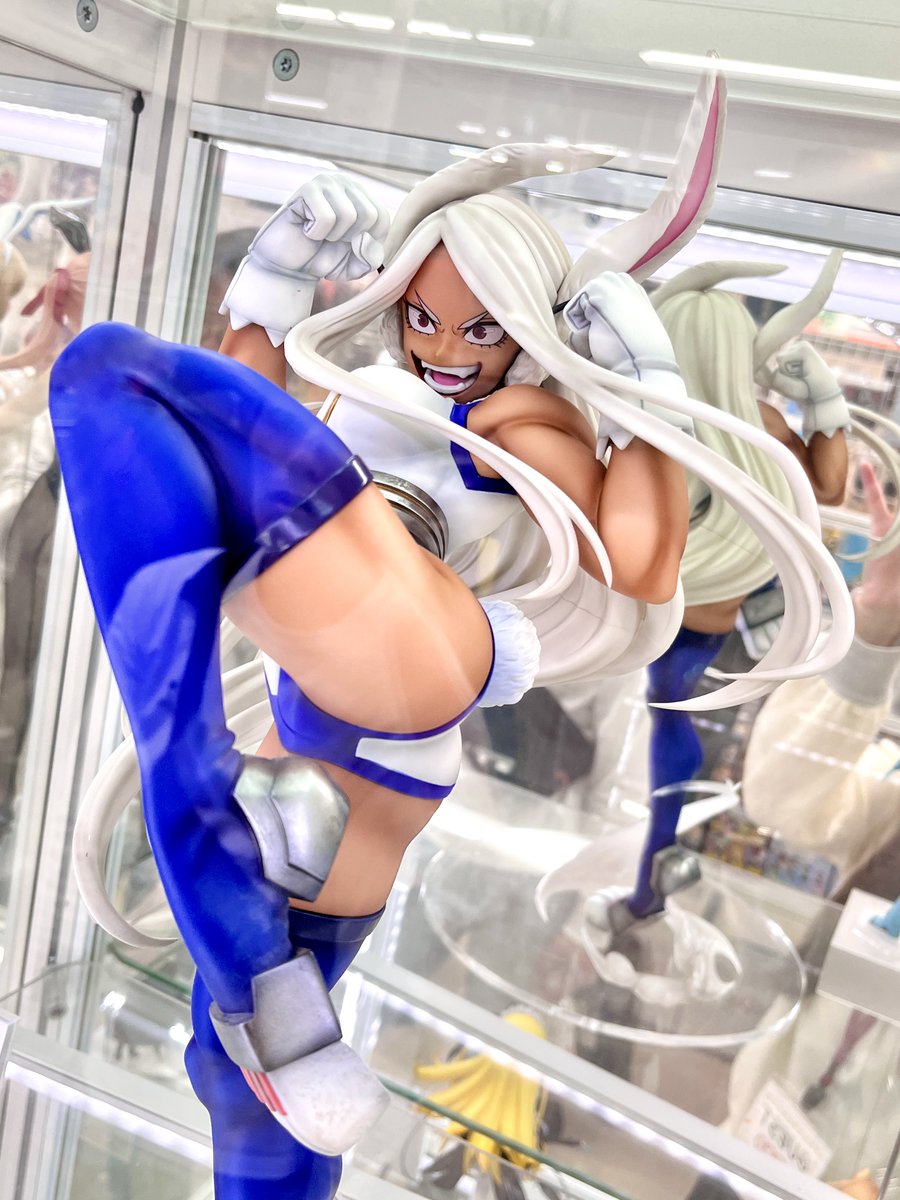 AmiAmi English on Twitter: "🐇Exclusive sale at AmiAmi!🐇 My Hero Academia Mirko 1/4 Complete ...