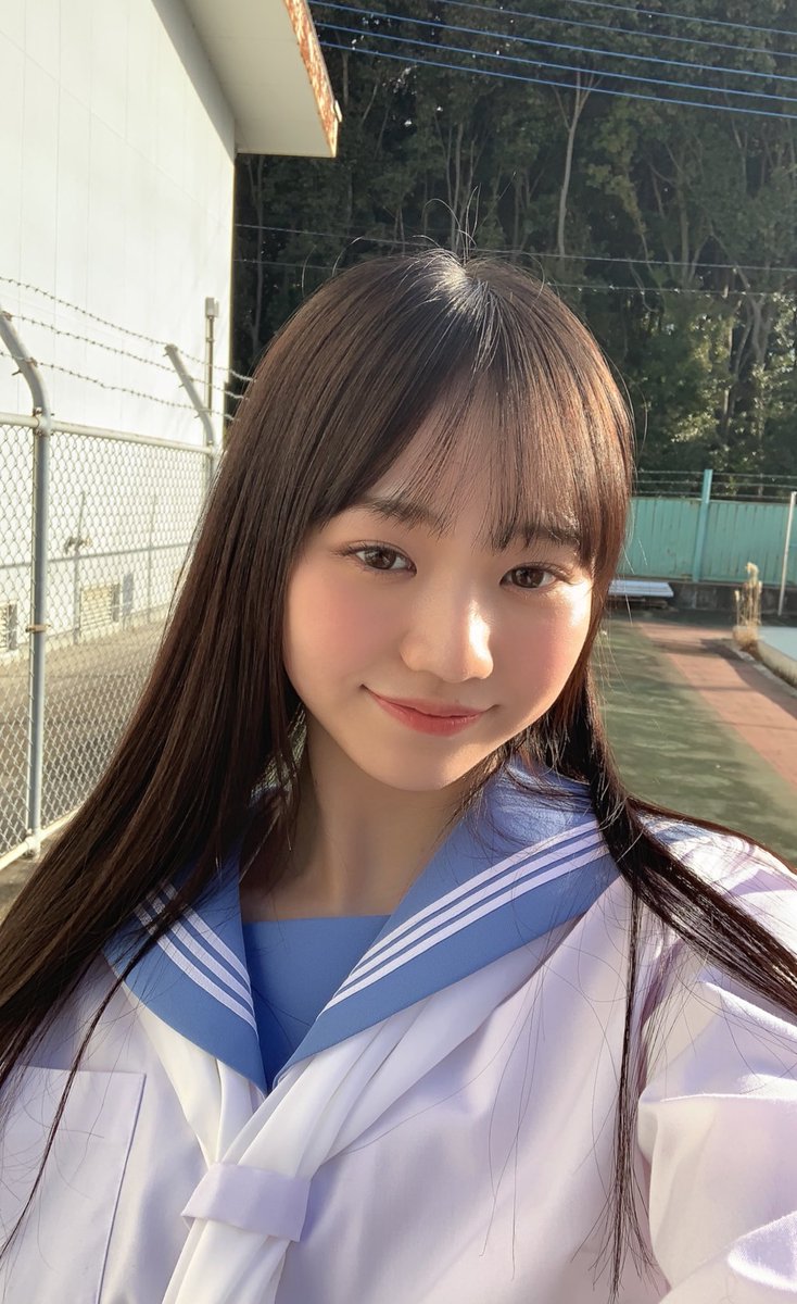 ミスマガジン運営事務局【公式】 on Twitter: "RT @fujimoto_sara_: ヤンマガWeb公開されました！ 今回は制服グラビアということでかわいい水色のセーラー服を着て ...