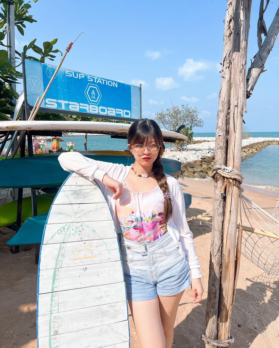 Popper BNK48/QRRA Interfans on Twitter: "[📸 — IG post] 🌊🏖 #PopperBNK48 #BNK48 #PopperQRRA #QRRA ...