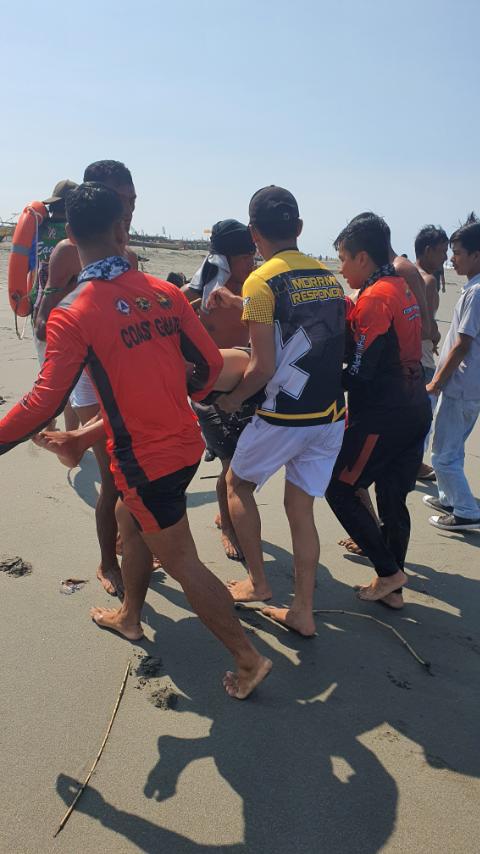 Concept News Central on Twitter: "LOOK: A 19-year-old individual was rescued from drowning in ...