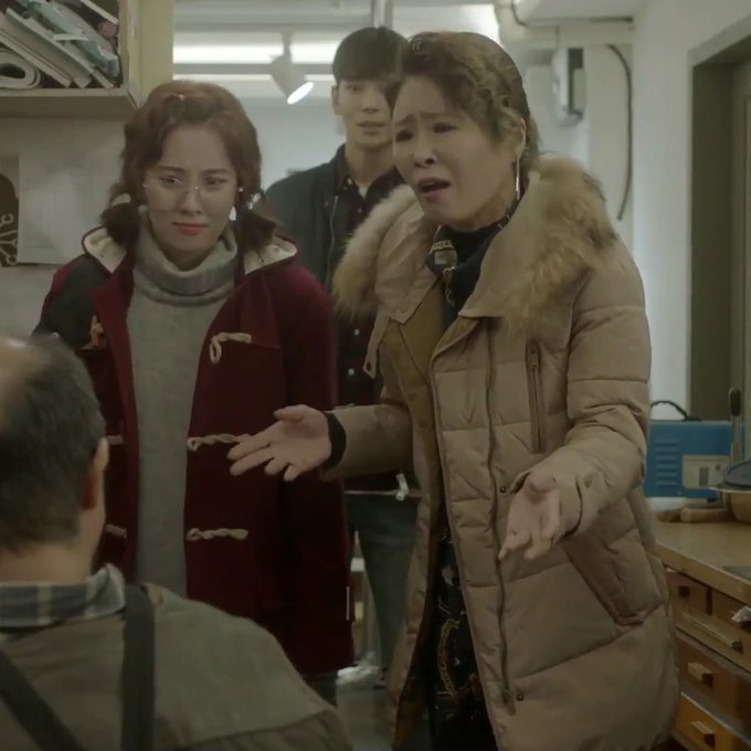 Lɛʍօռ Sɛօʝʊ 🪂 on Twitter: "Seohyun with Actress Hwang Seok Jeong at the backstage of play "빛나는 ...