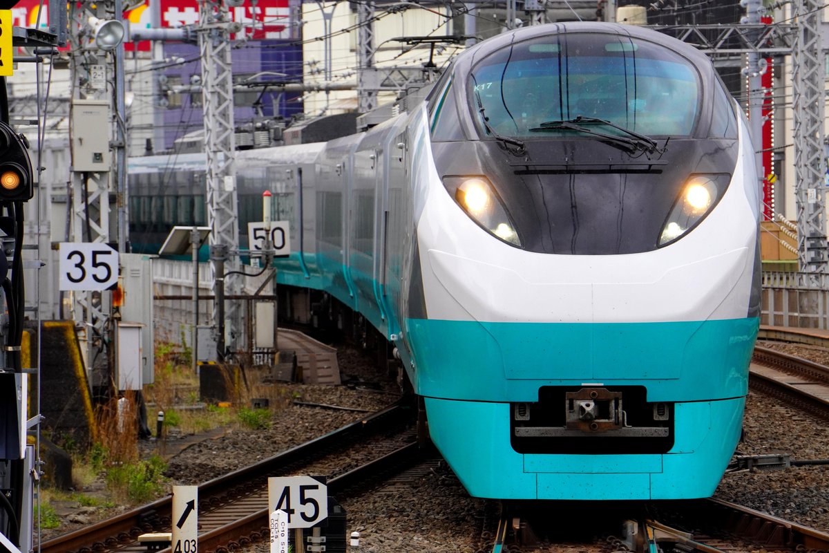 ヂーゼル機関車《masashi》 on Twitter: "RT @masashiz2: おはようございます(:D)┓ 【上野駅】E657系常磐線特急グリーンレイク-水戸方面行／E257系特急 ...