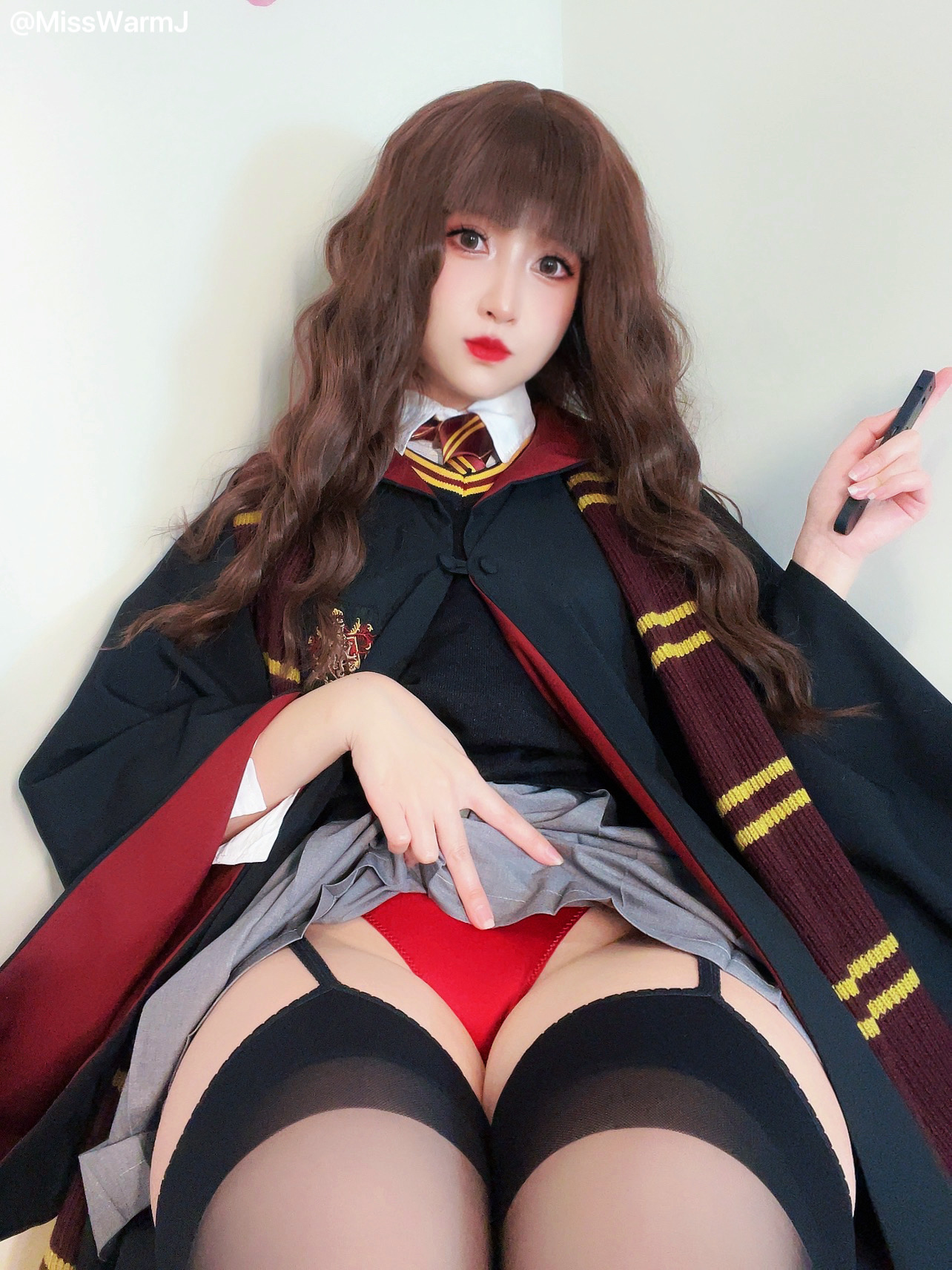 MissWarmJ Free Fansly on Twitter: "Hermione cosplay ready to download! 赫敏cos 套图 https://t.co ...