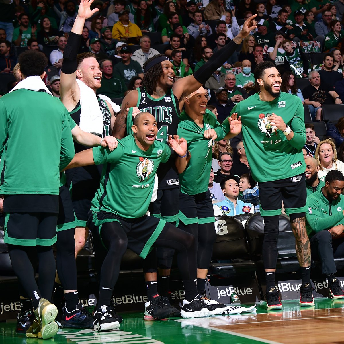 Live stream: Raptors 102, Celtics 121 | HoopsHype