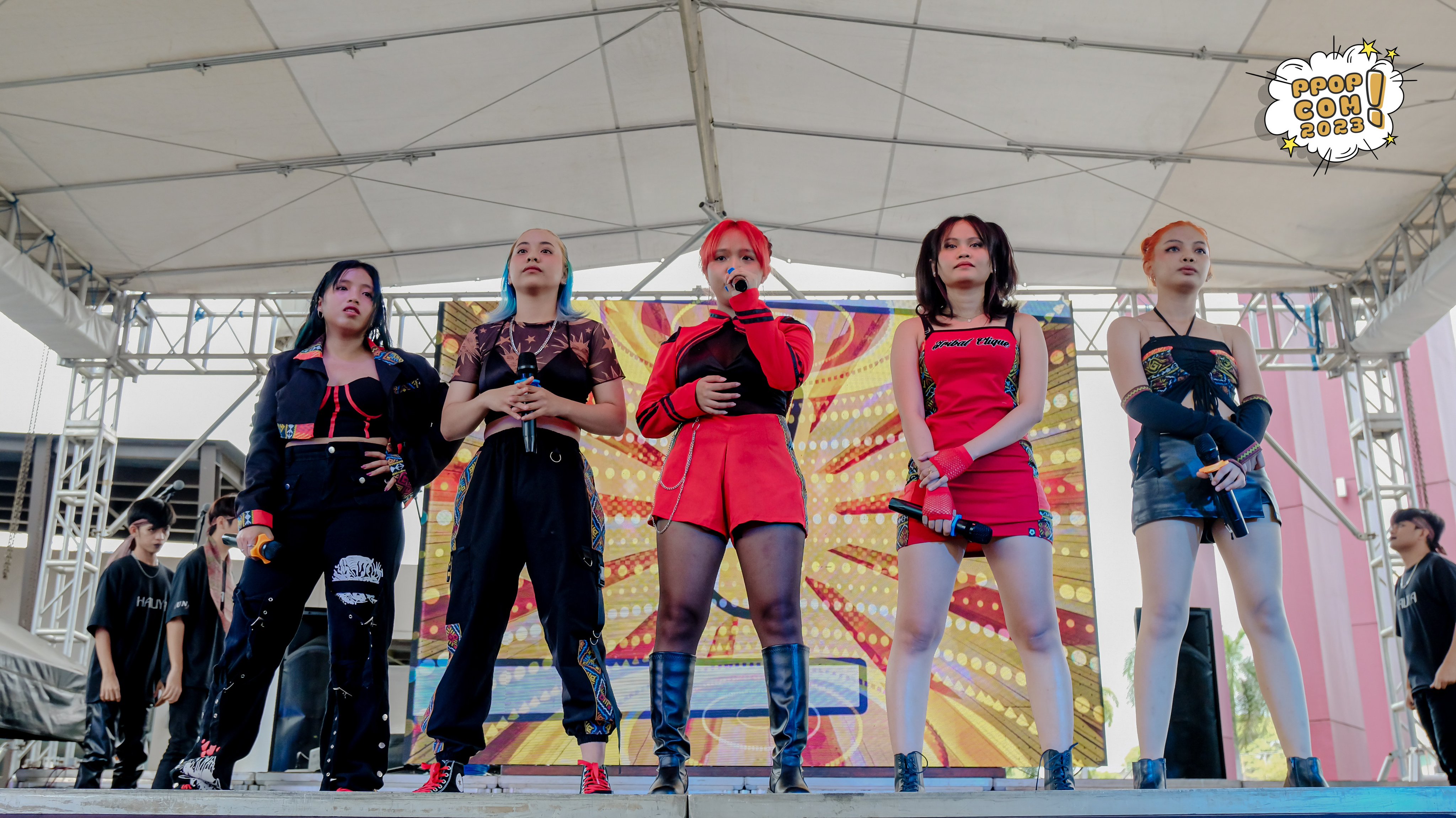 PPOPCOM on Twitter: "@OfficialHaliya Dressed in red and black , Moon ladies @OfficialHaliya are ...