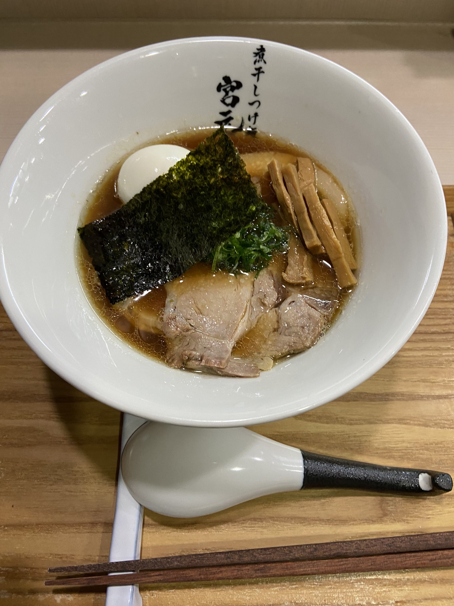 区間快速-SUB. RAPID EXP. on Twitter: "2023.4.8 煮干しつけ麺宮元@蒲田 1ヶ月限定の醤油らぁ麺 とりあえずスープの厚みが凄くて非常に旨い。 麺やトッピング ...