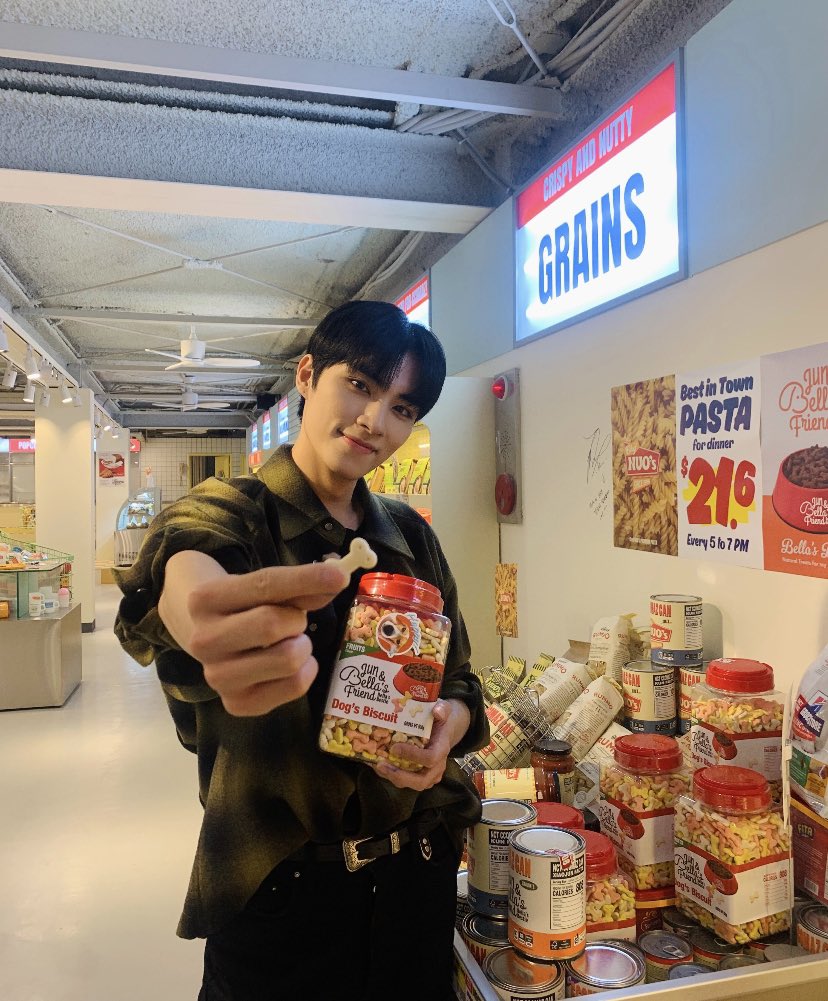 xiaojun pics 🦖 on Twitter: "[230408] Xiaojun Update he’s so gorgeous"