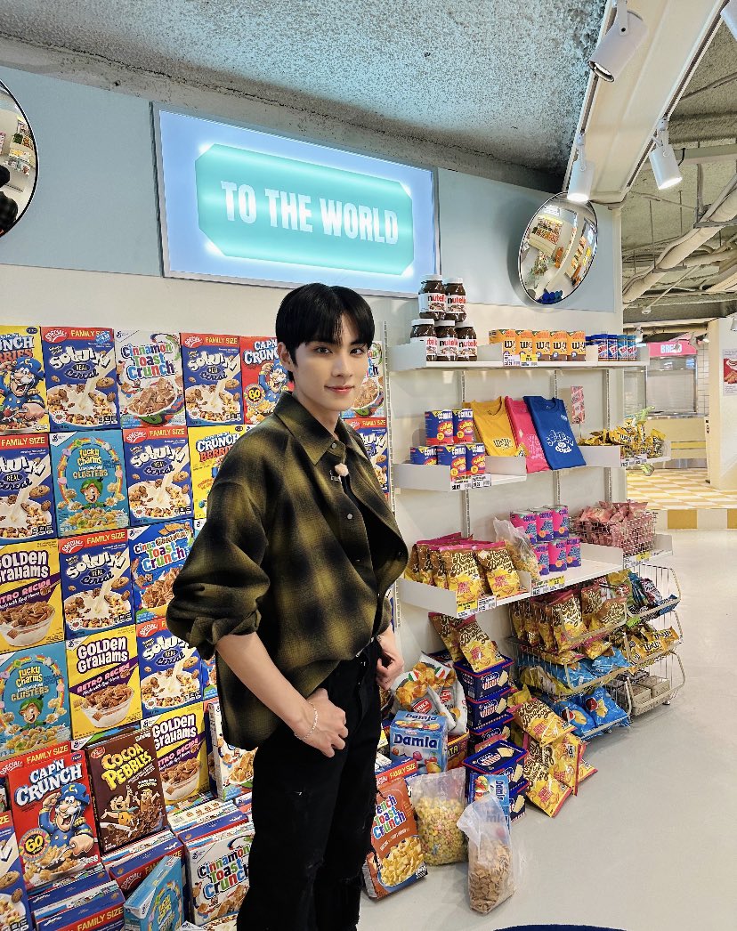 xiaojun pics 🦖 on Twitter: "[230408] Xiaojun Update he’s so gorgeous"