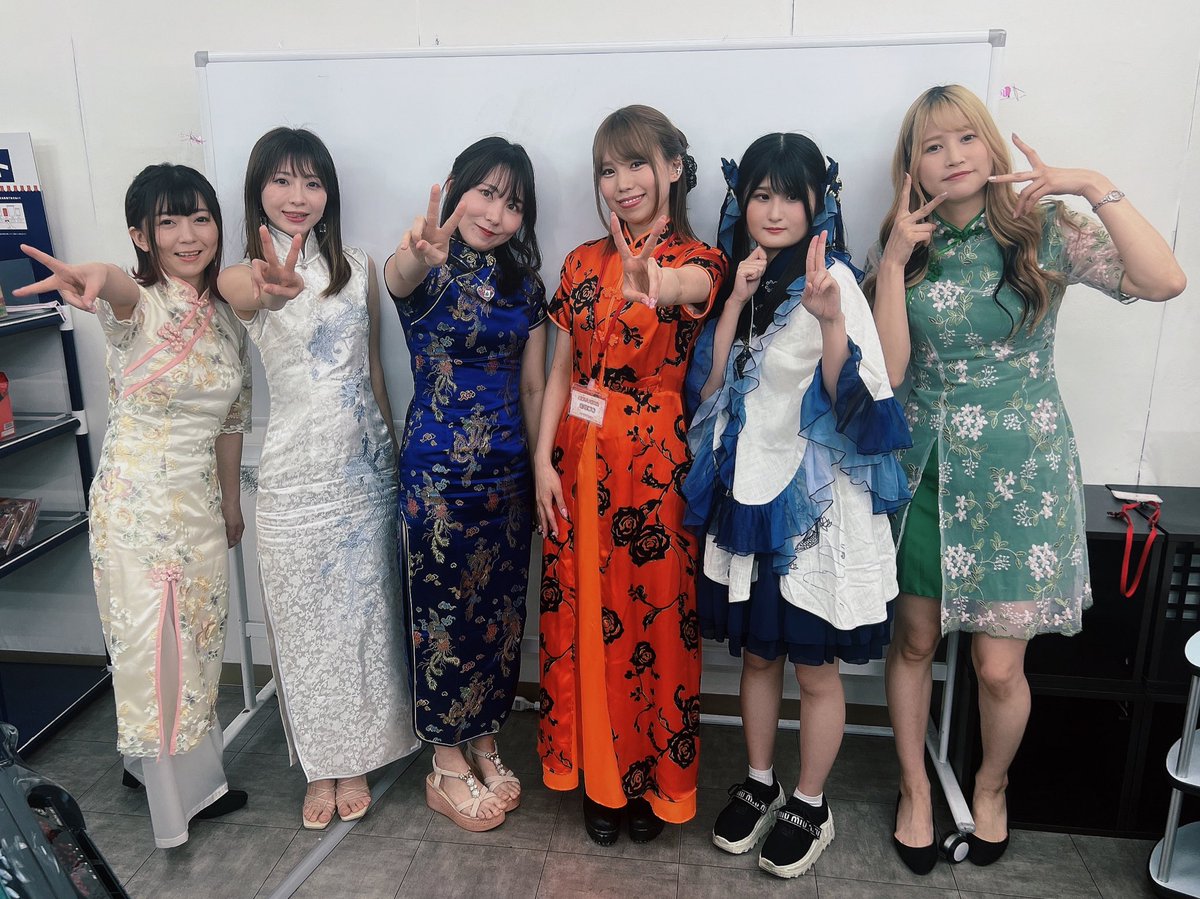 トモ On Twitter 今日はまあじゃん京王スプリング麻雀大会。 折原みかさん、新垣有紗さん、 与那城葵さん、小倉ゆささん、 彩世来夏さん、蒼井ゆりかさんが チャイナドレスアップして