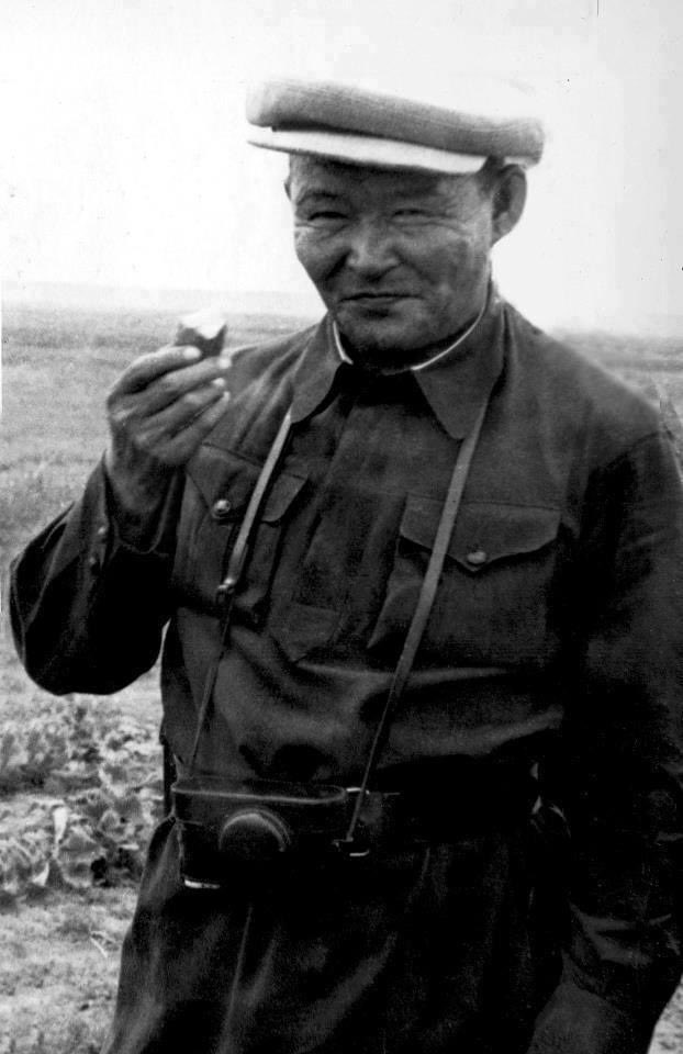 Хөндлөнгийн ажиглагч On Twitter Х Чойбалсан К Ворошиловт бичсэн захидалдаа А Амар бол… явцуу