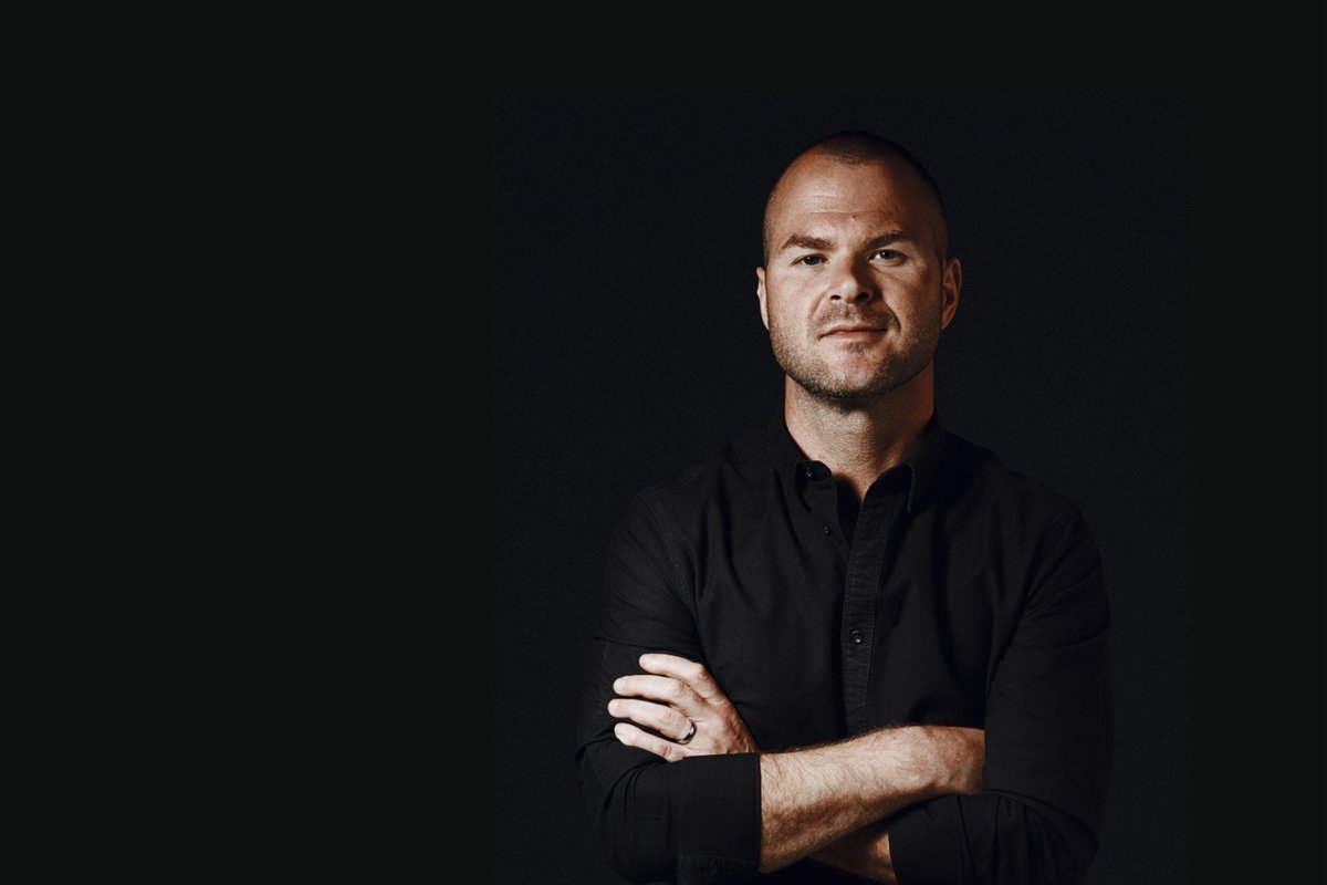 Justin Welsh has amassed a following of 835,000 across Twitter ...