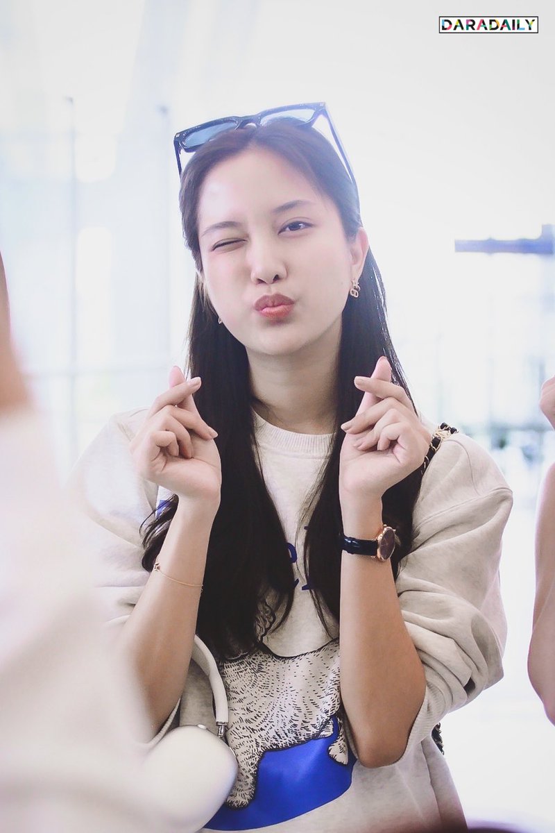 Freen Becky Ph Official 🇵🇭 #FreenBecky is L ️VE on Twitter: "Freen Sarocha Chankimha & Rebecca ...