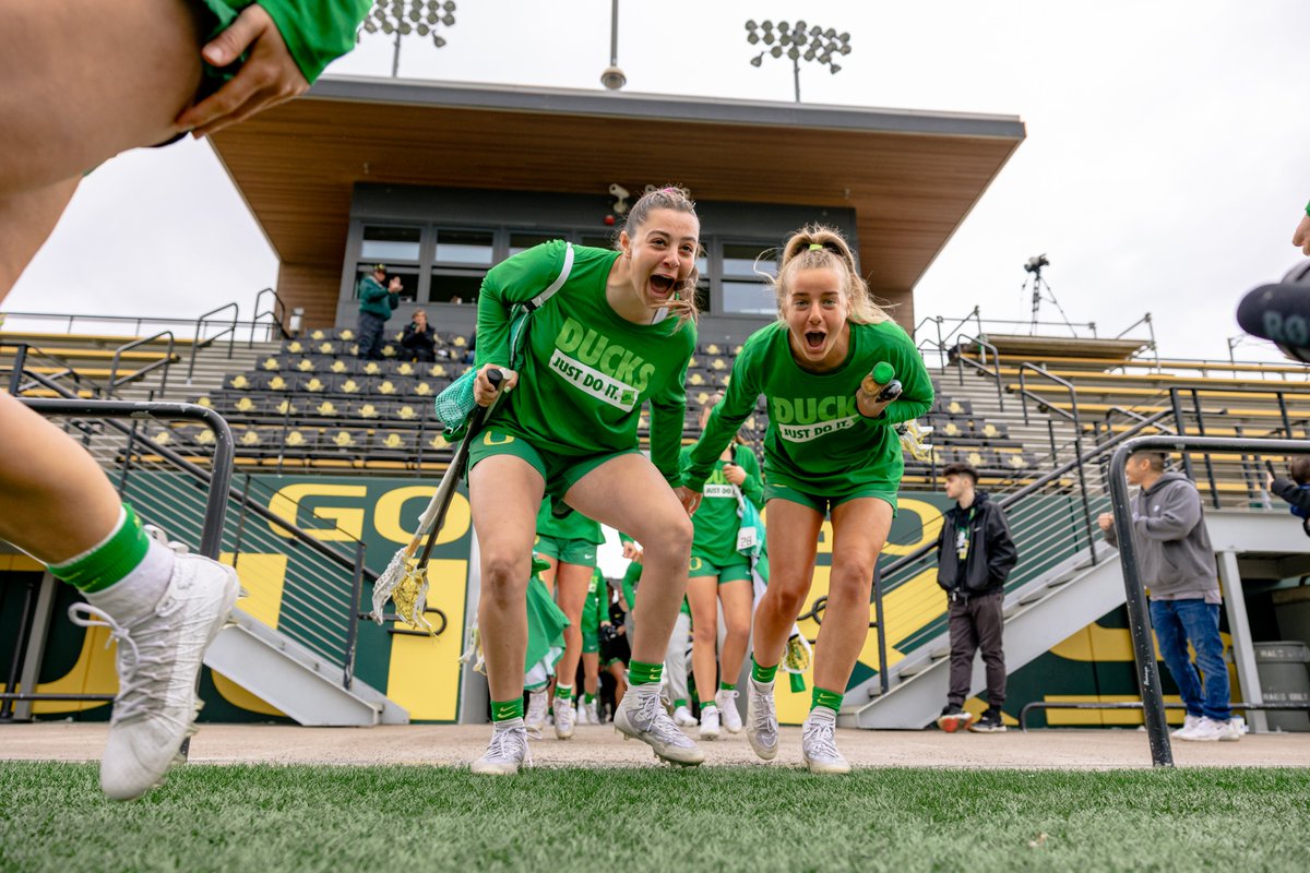 Oregon Lacrosse on Twitter: "Warming up 🔥 #GoDucks"