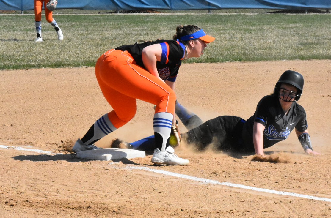 GKCogsAthletics on Twitter: "Varsity Softball DH @ GKHS: GAME 1: GK 12, Woodstock 2. Violet ...