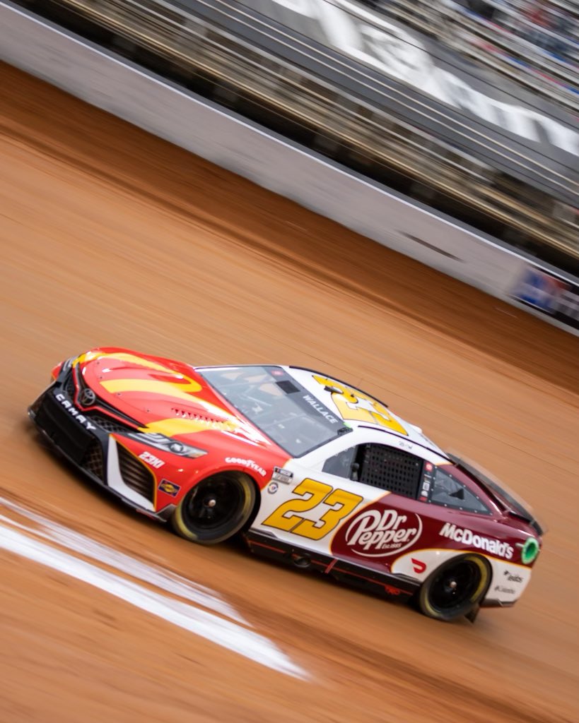 Nascar On Twitter Bubbawallace Takes The π In Heat Race 4