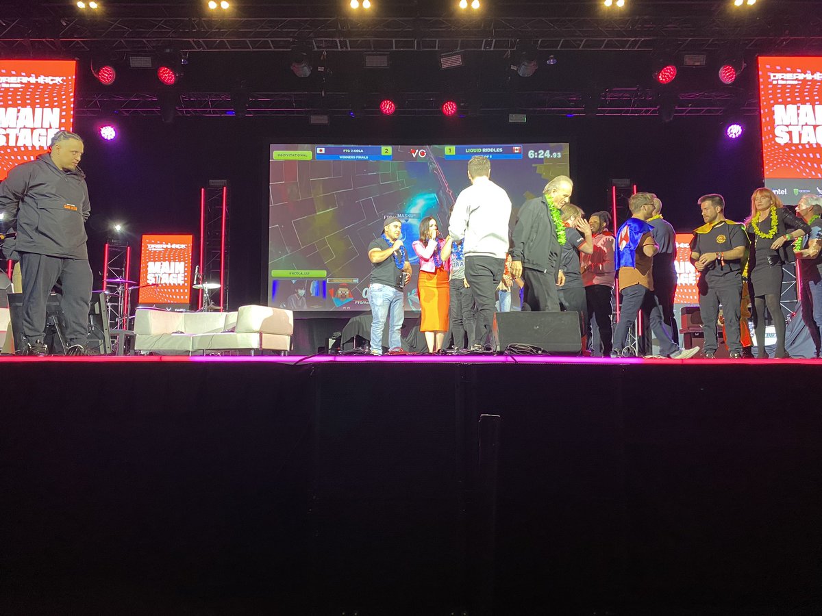 Sajam on Twitter: "Much love to @DreamHack for letting me have fun up on the stage! Hope you ...