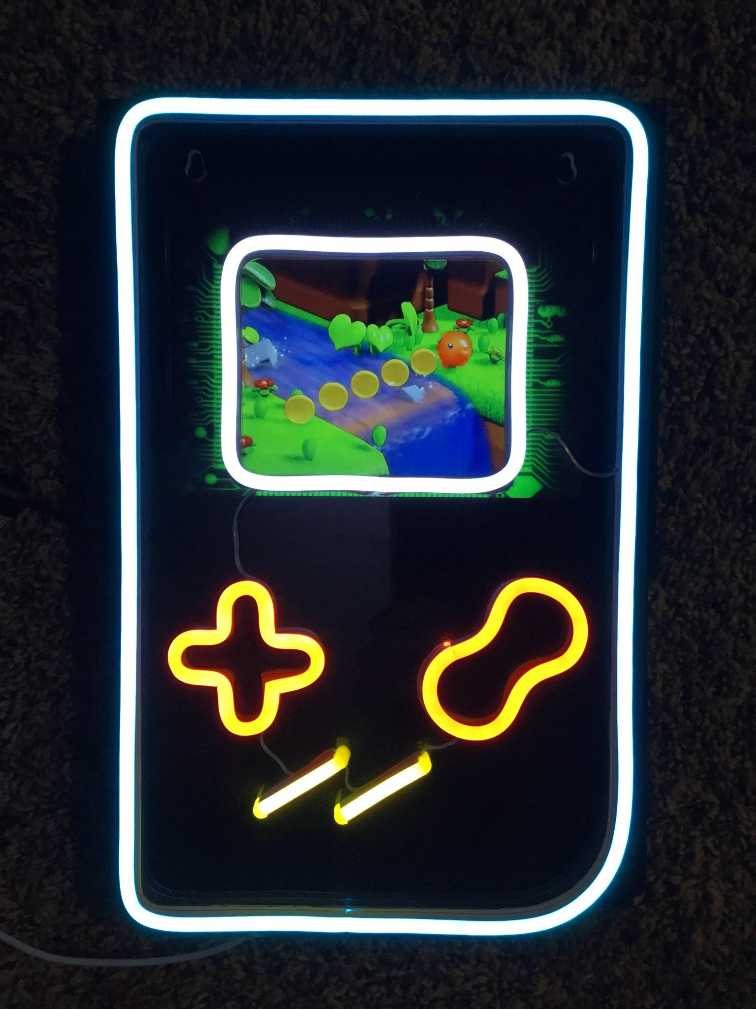 Orb Square Studio on Twitter: "Another cool #PingoAdventure art😍 Gameboy frame displaying Pingo ...