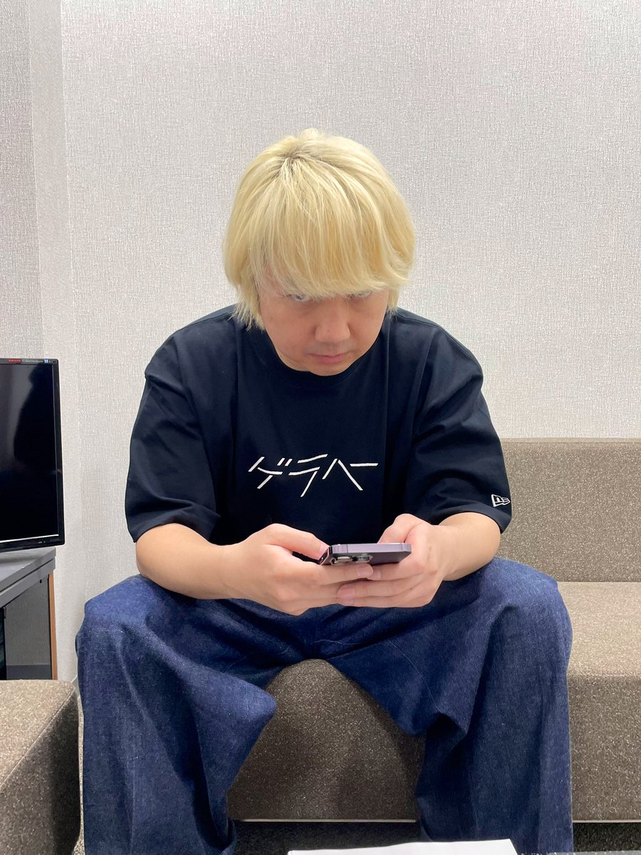 松本 栞 on Twitter: "あと15分ですー！ 準備万端！！ #三四郎ANN0 #バチボコプレミアムリスナー ※配信はざっくり2時間を予定しております！"